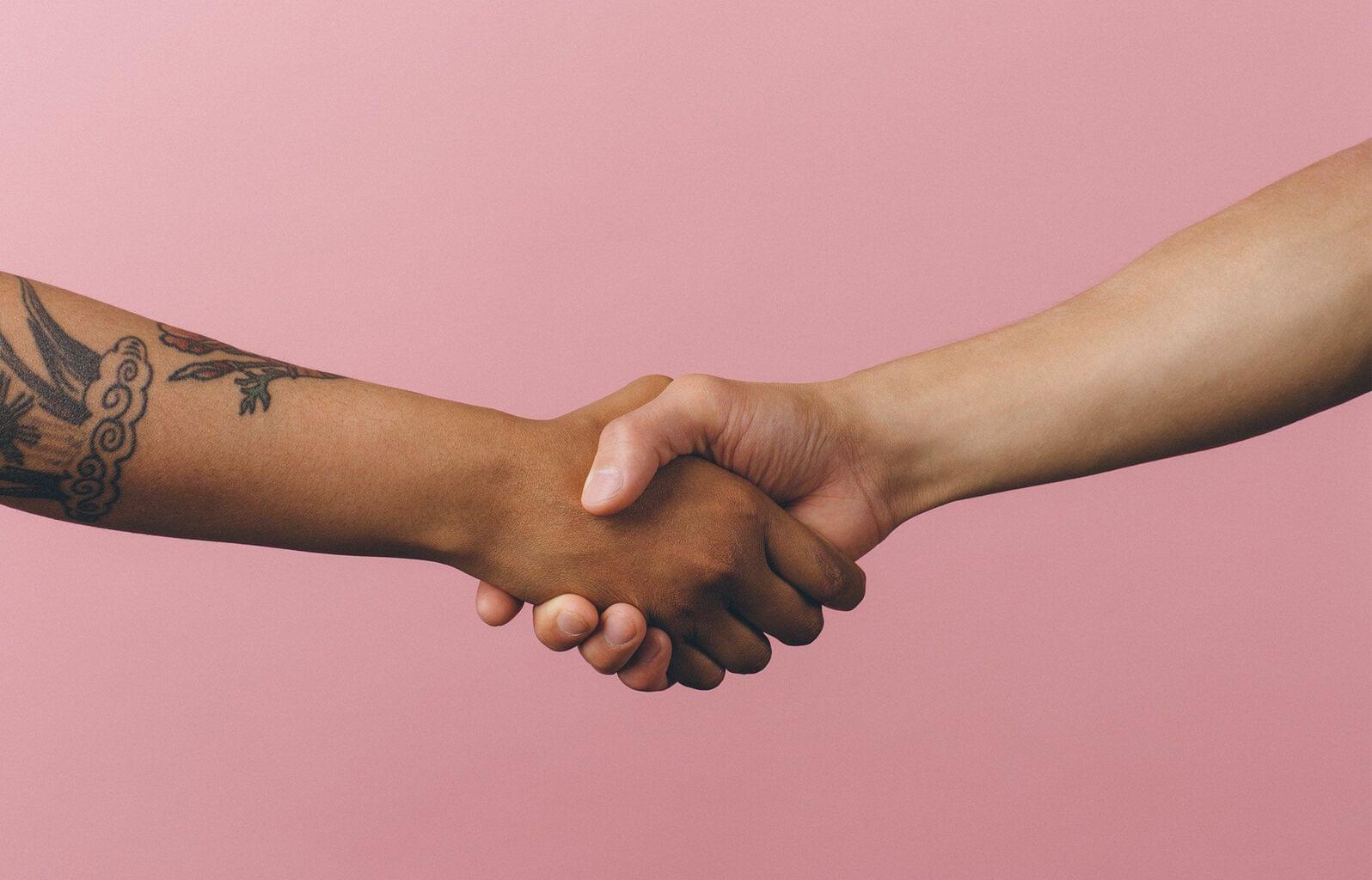 Suggestive Selling Definition And Techniques 2022 Sales Guide Suggestive Selling Definition And Techniques 2022 Sales Guide